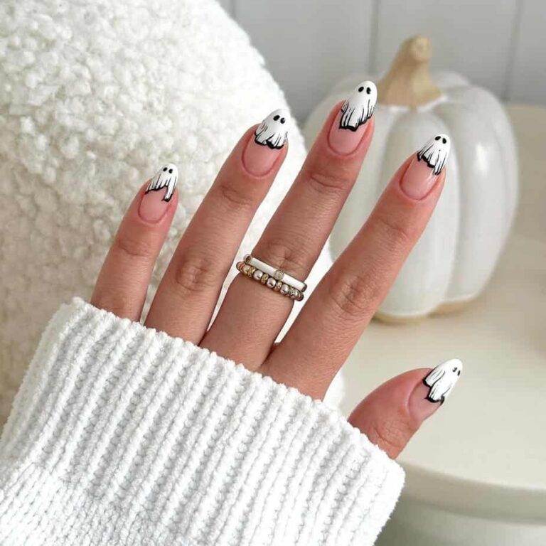25 Spooky Halloween Nail Designs for a Wickedly Stylish and Festive Twist