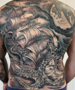 20 Amazing Ocean Tattoos for Water Lovers